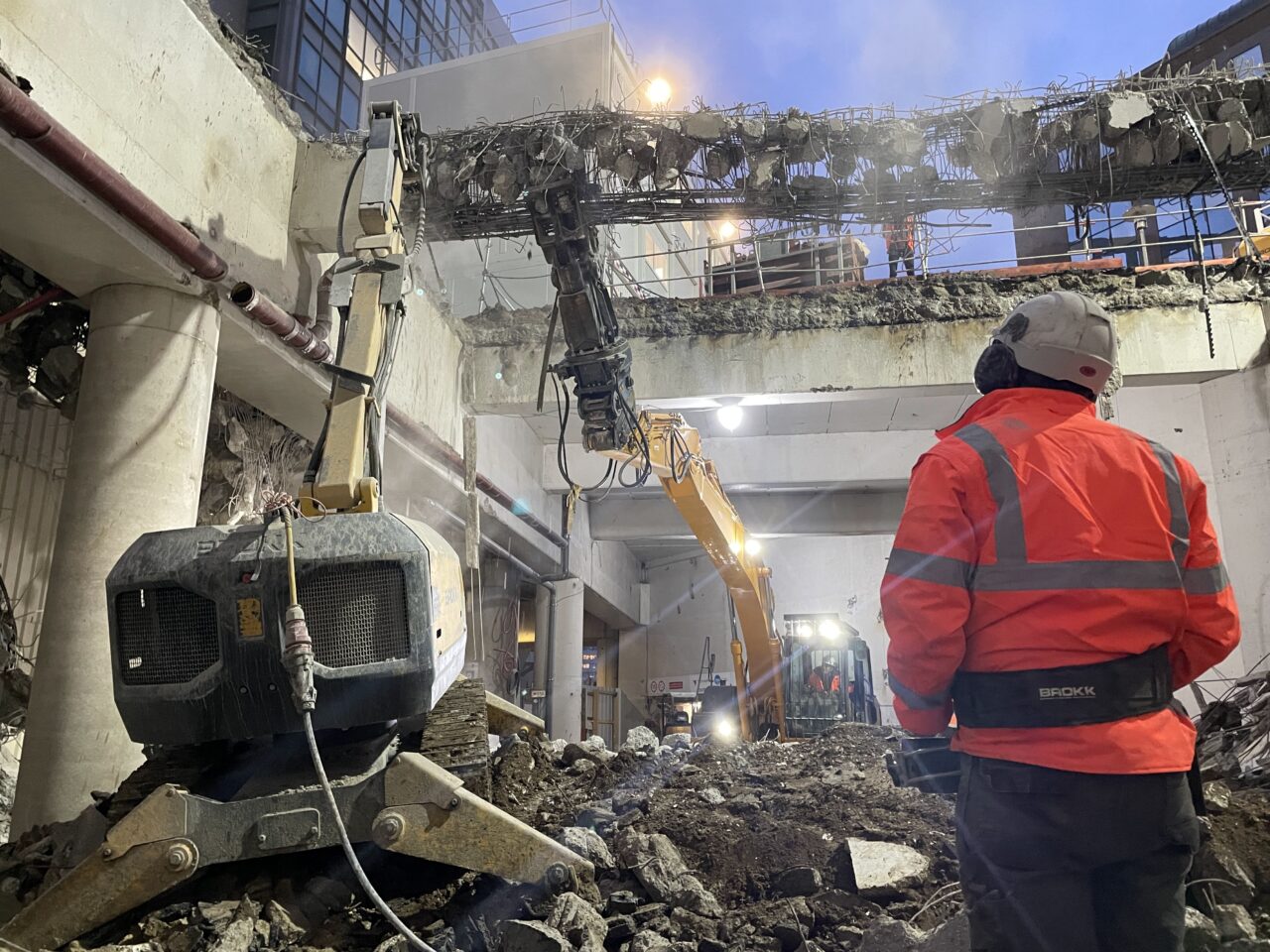 Déconstruction de la tour Hopen pour sa réhabilitation au cœur de la ...