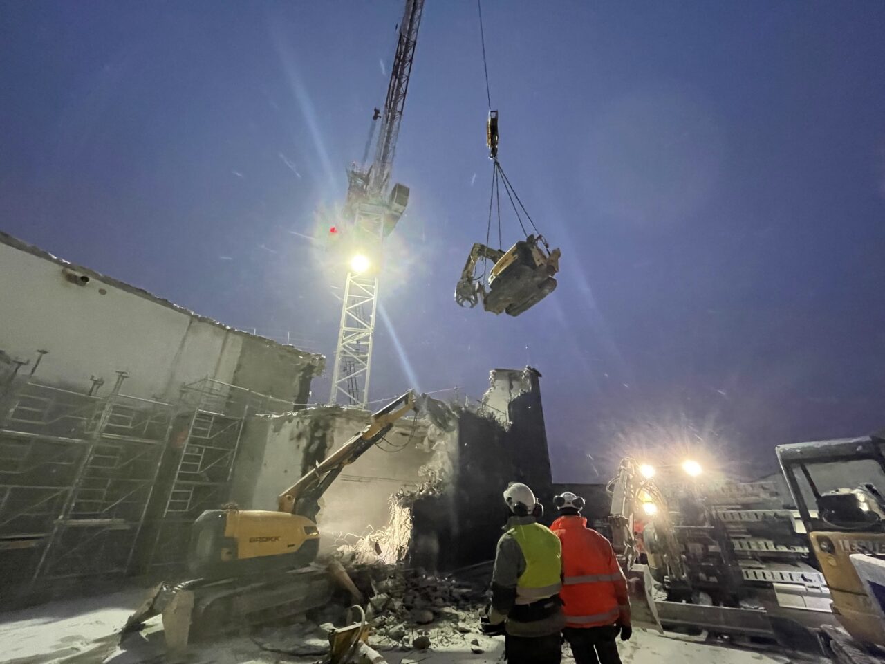 Déconstruction de la tour Hopen pour sa réhabilitation au cœur de la ...